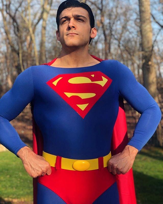 Superman: Henry Cavill, Christopher Reeve, and Brandon Routh cosplay ...