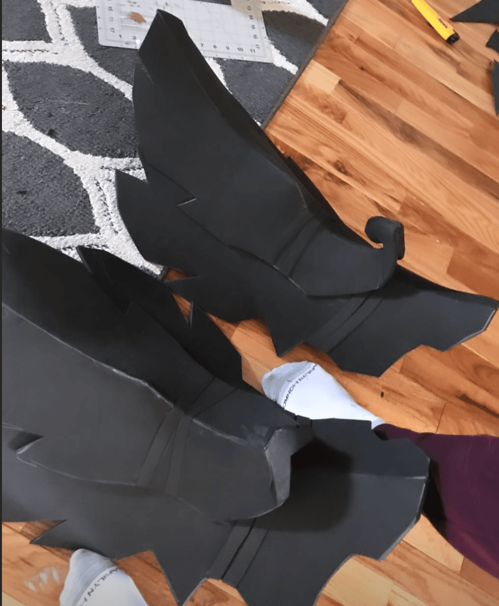 Cosplay: How to texture EVA foam to upgrade your cosplayer game | Popverse