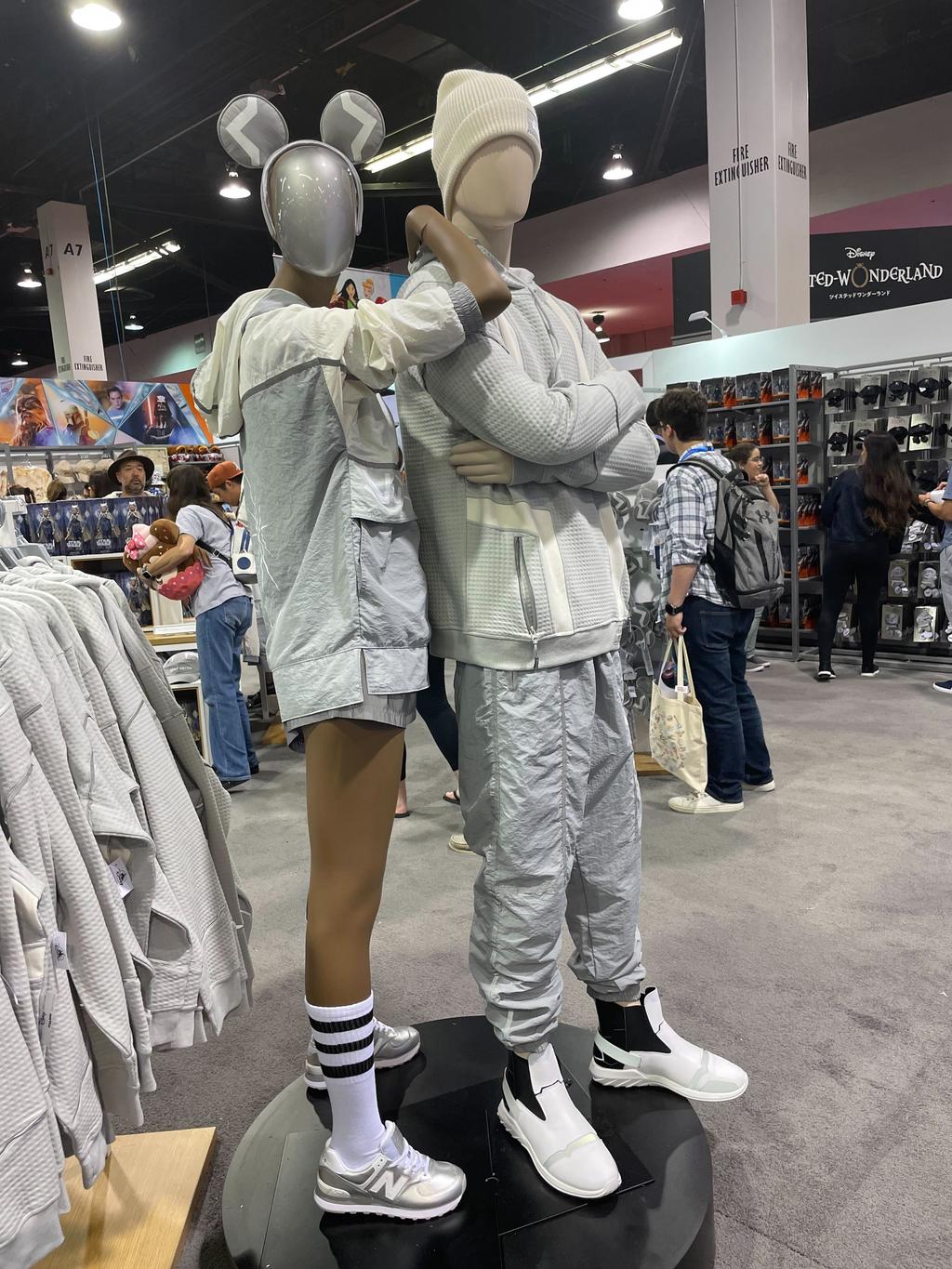 Ashley Eckstein's Star Wars: Guided by the Light merch hits the floor ...