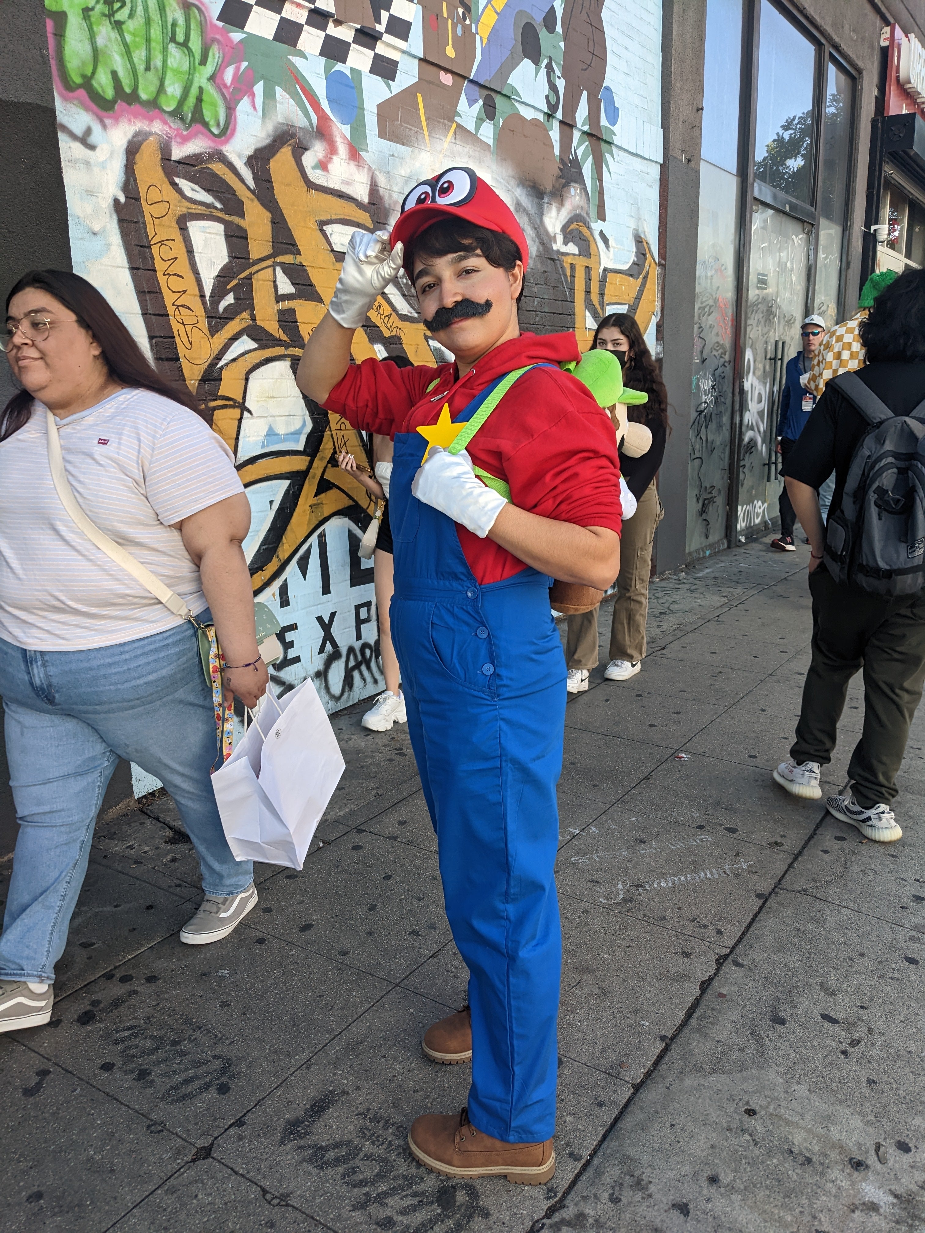 All the best cosplay from L.A. Comic Con 2022 | Popverse