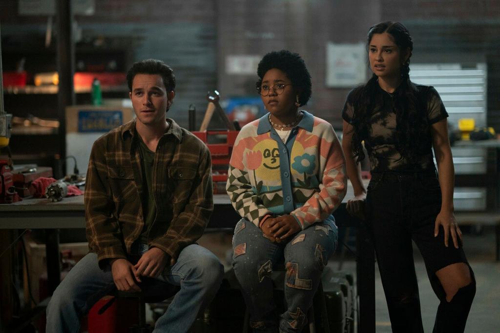 Stargirl's Yvette Monreal chats Wildcat's new arc, new neighbors, and ...